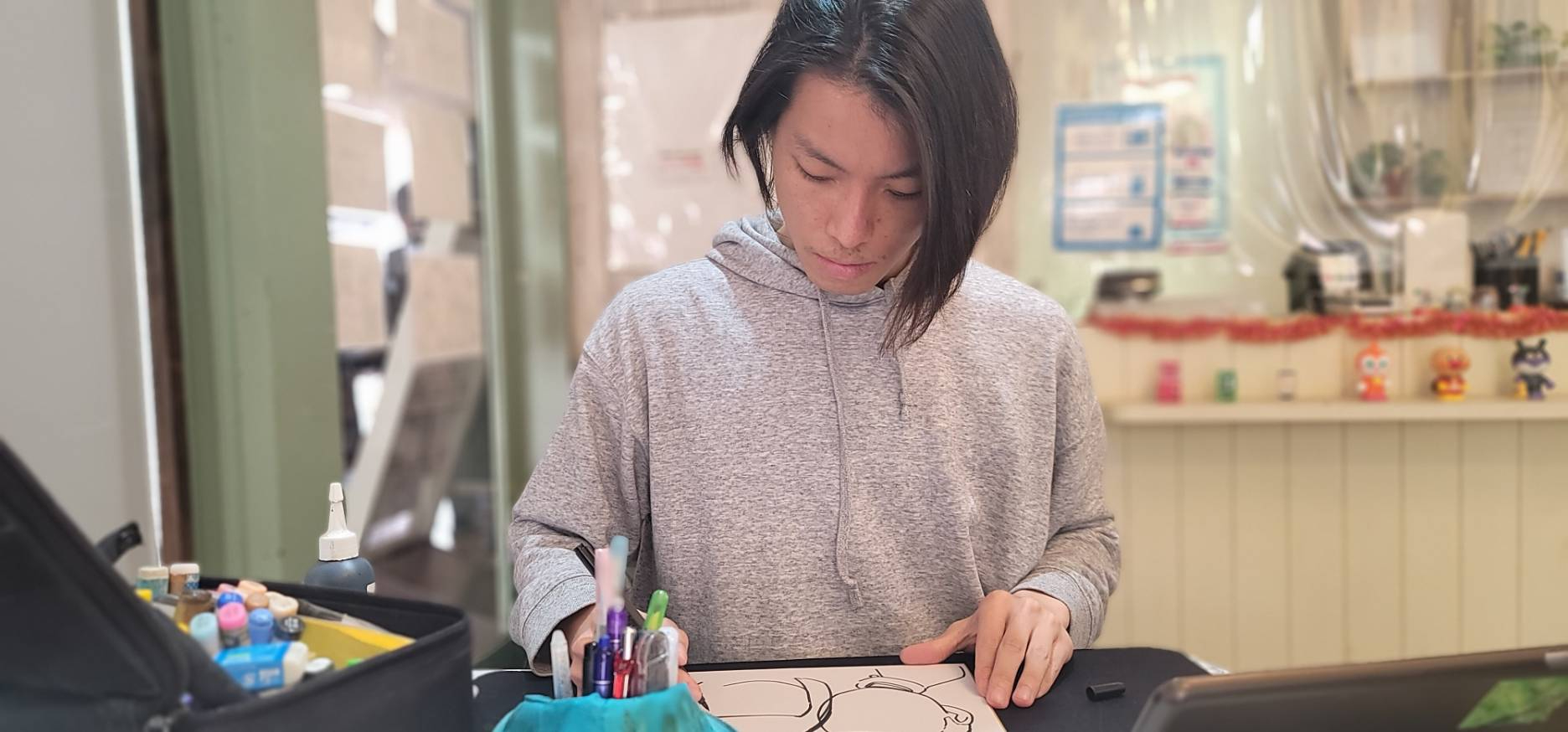 神戸の二人旅での特別な思い出！umieハーバーランドでの似顔絵が叶うコンチェルト｜似顔絵師 イソノ｜coconalaブログ