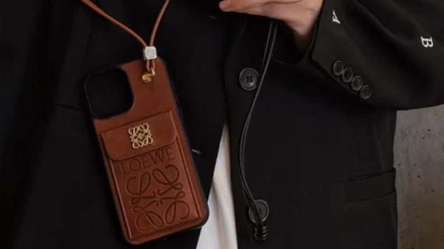 シンプルでおしゃれなLOEWE(ロエベ)風IPhoneケースまとめ！｜modokishop｜coconalaブログ