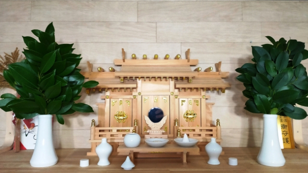 【神棚】神具「鏡」が必須な神社/神様について｜あらかし時雨｜coconalaブログ