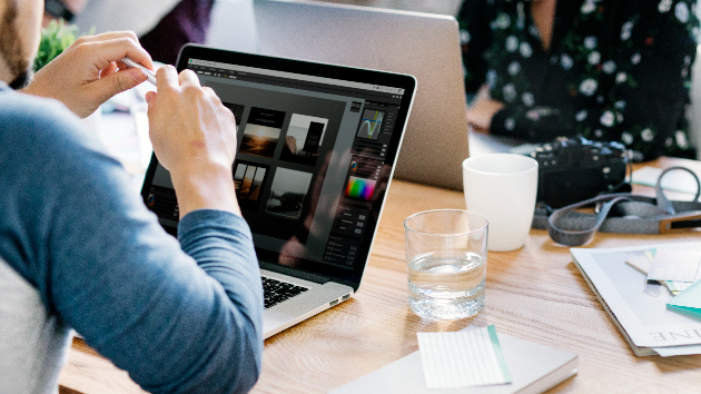 アウトライン化された文字って何？修正できない理由と対処法｜Adachi Design｜coconalaブログ