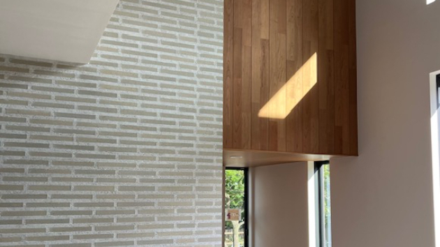 壁・天井にはる木パネル｜Neu Design｜coconalaブログ